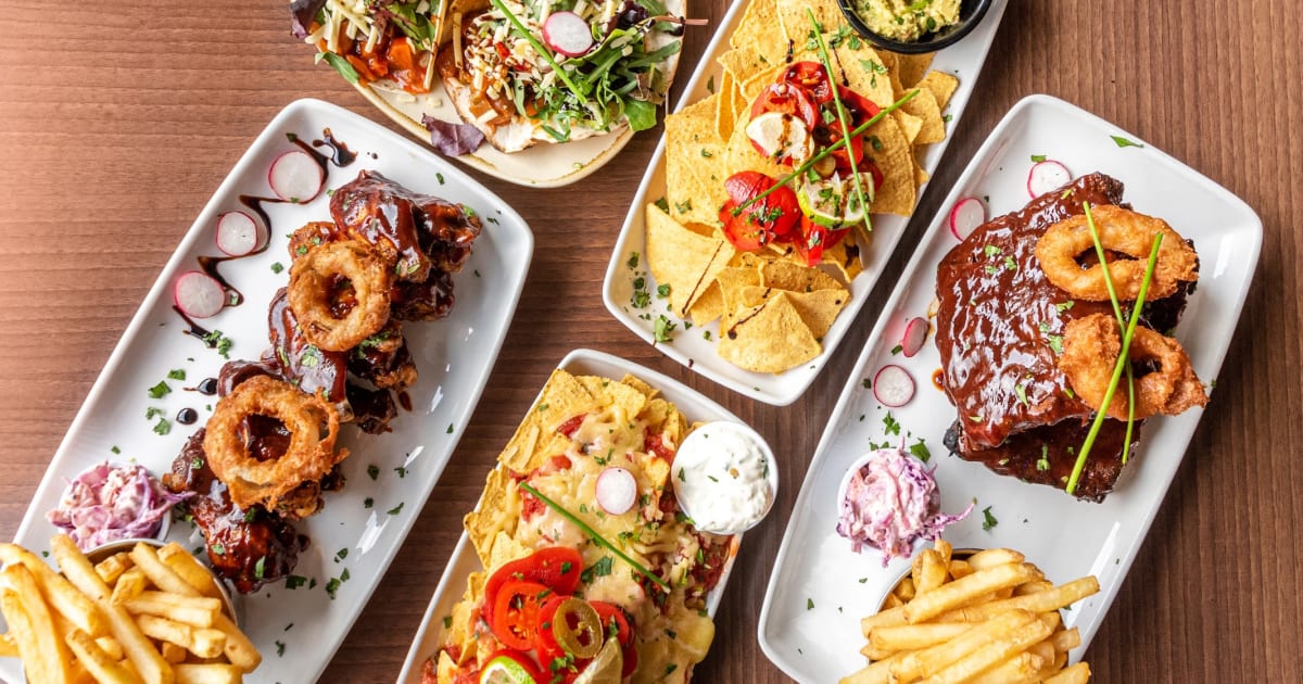 El Chicos in London - Order from Just Eat