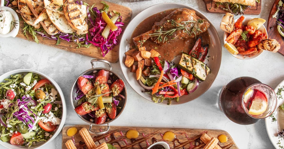 La Lluna - Whetstone restaurant menu in London - Order from Just Eat