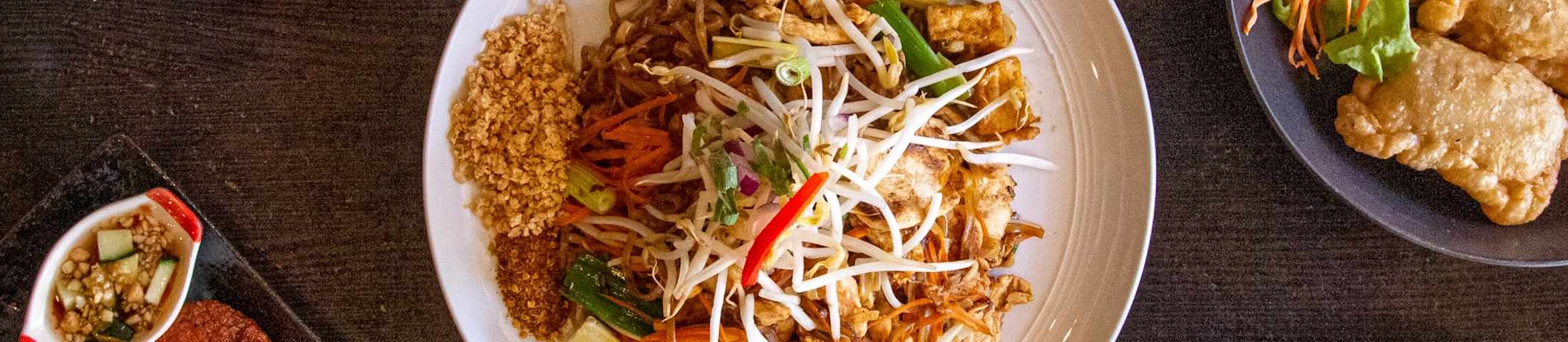 Bee Thai Restaurant & Takeaway restaurant menu in Nottingham - Order ...